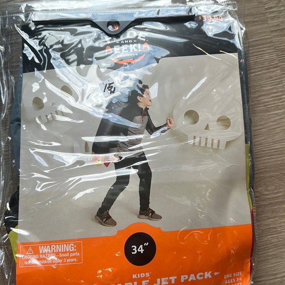 Costumes | Kids Inflatable Jetpack Size 34 | Poshmark
